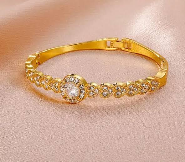 Ini Dia, Model Gelang Berlian Berkualitas Terbaru yang Lagi Ngehits